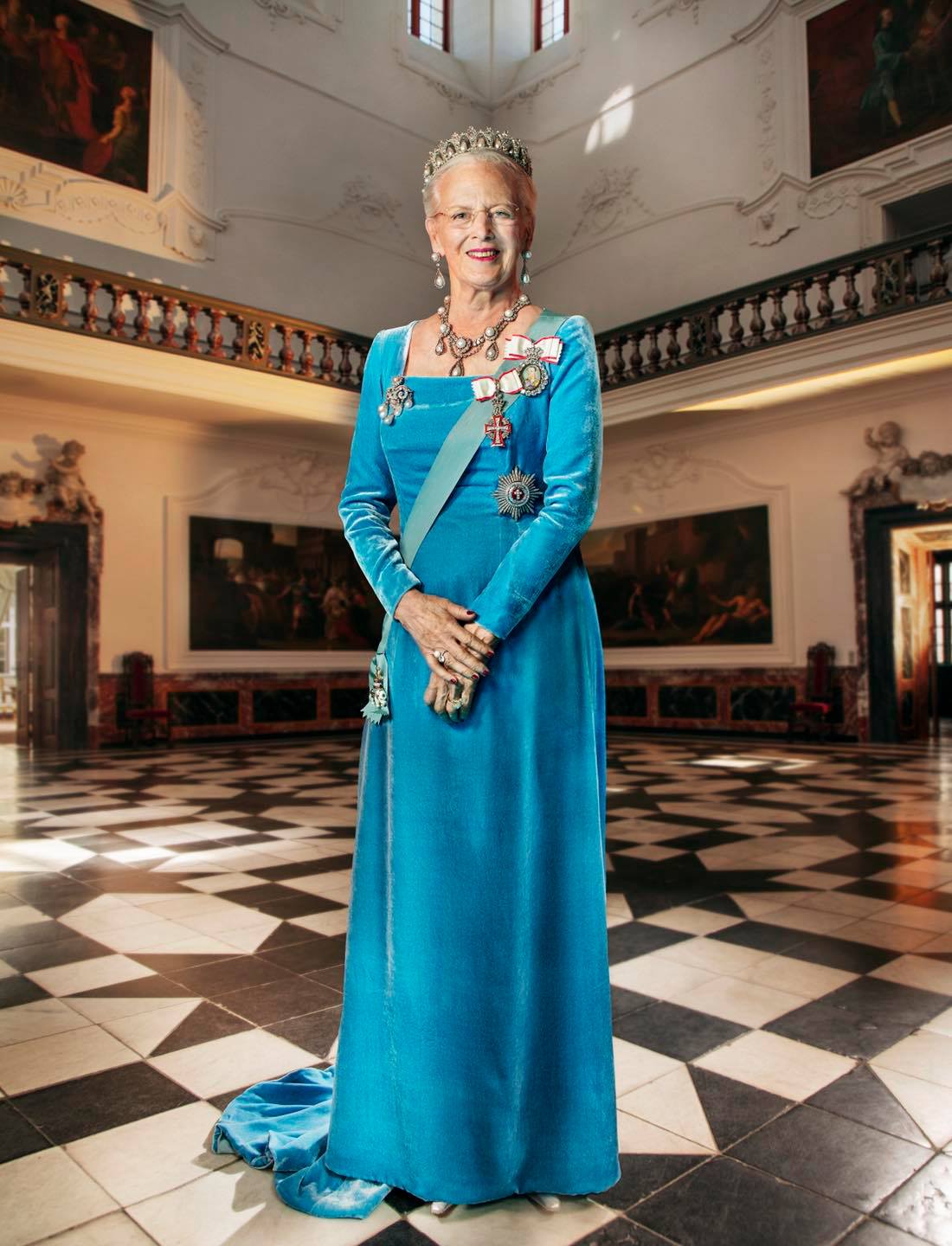 Nouveau portrait officiel de la reine de Danemark – Noblesse & Royautés Nouveau portrait officiel de la reine de Danemark – Noblesse & Royautés