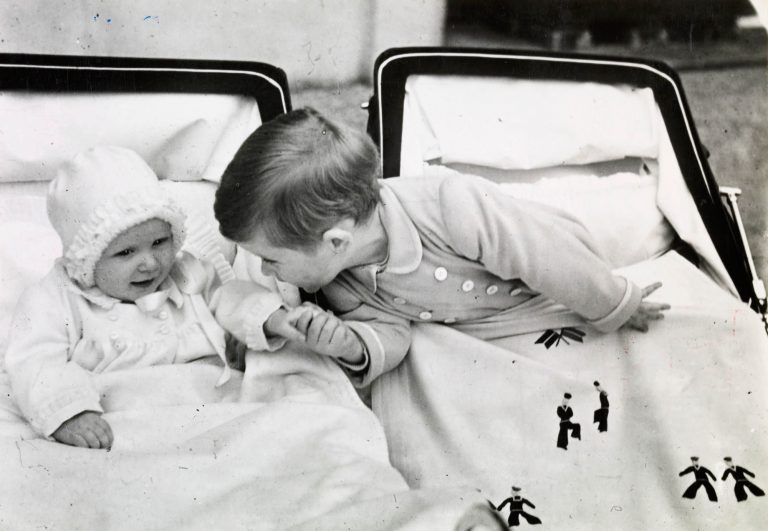 Archives Charles Et Anne En 1951 Noblesse And Royautés