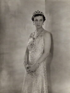 Archives : Marina de Kent en 1936 – Noblesse & Royautés