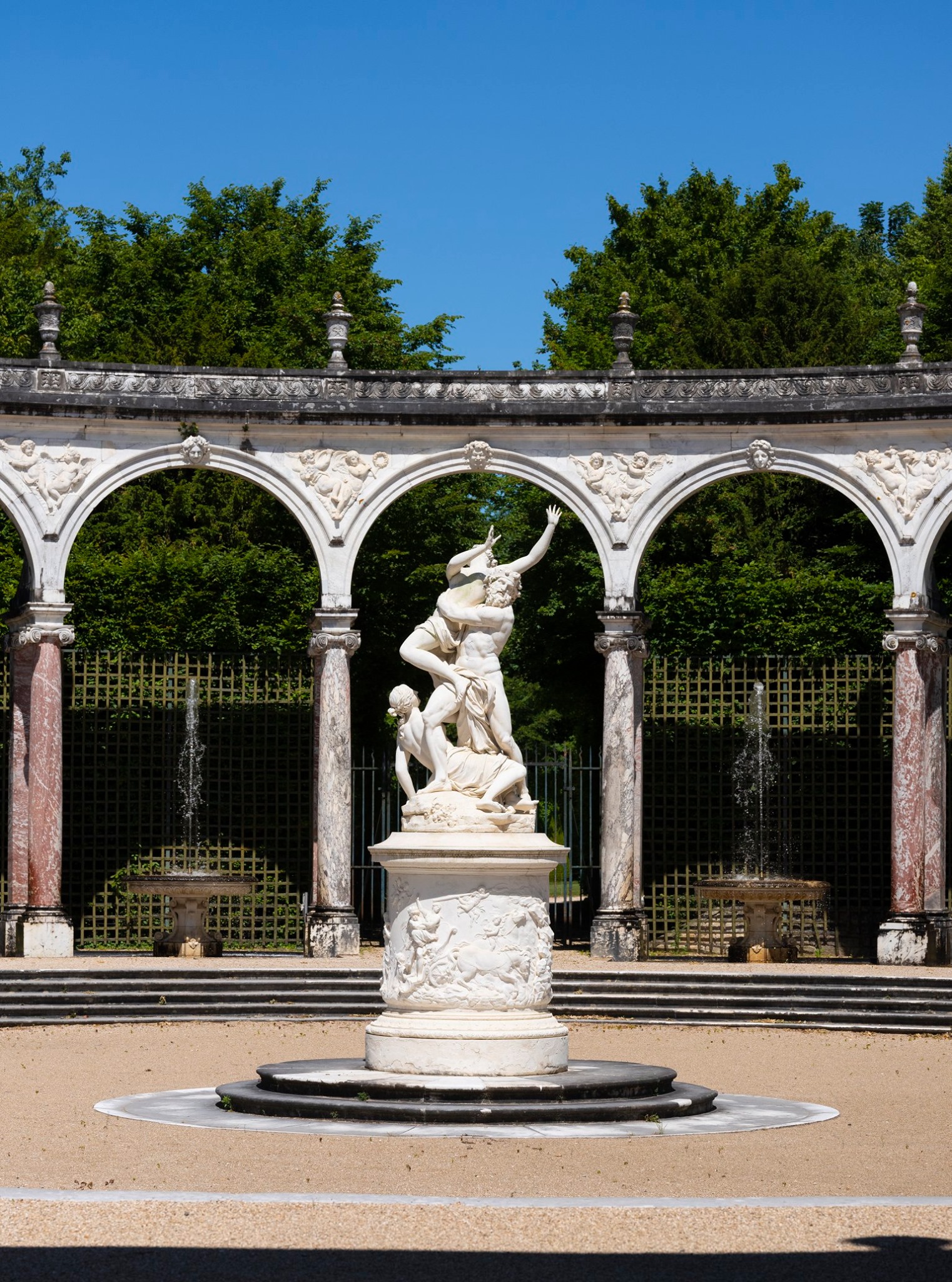 Bosquet de la Colonnade à Versailles – Noblesse & Royautés