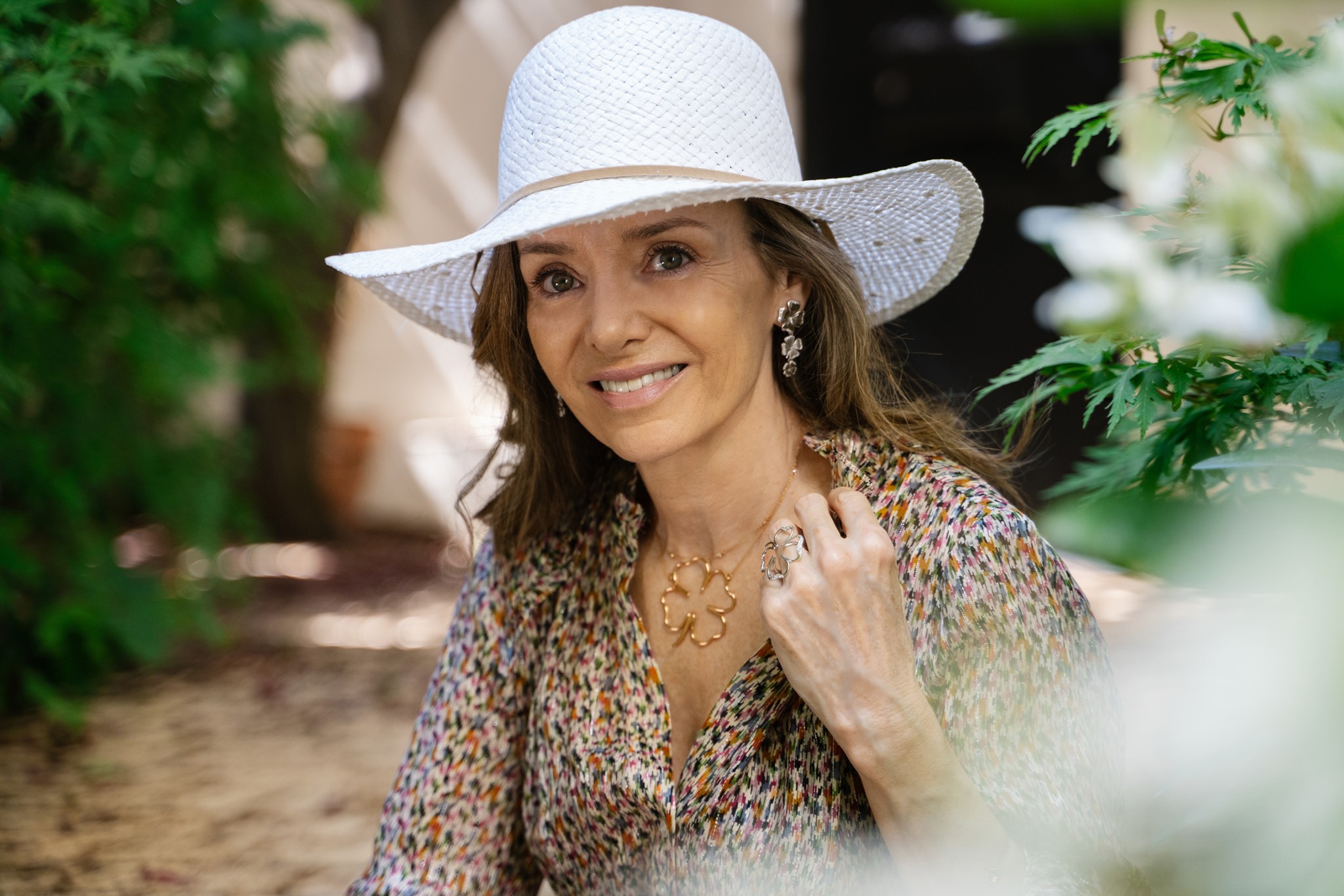 Maria Teresa de Luxembourg et le pendentif « trèfle » de Miriam de ...
