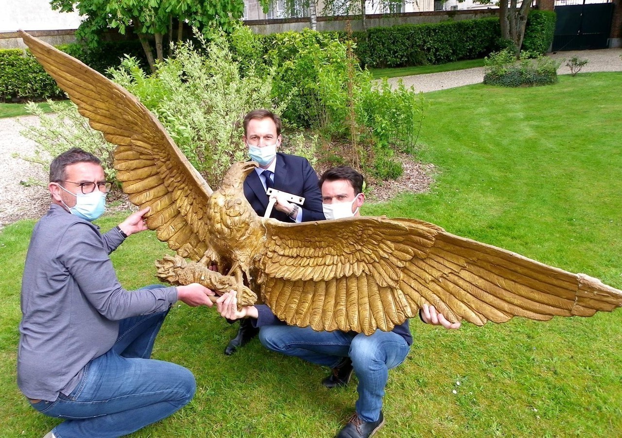 La découverte d’un aigle impérial au prieuré Saint Hymer – Noblesse ...