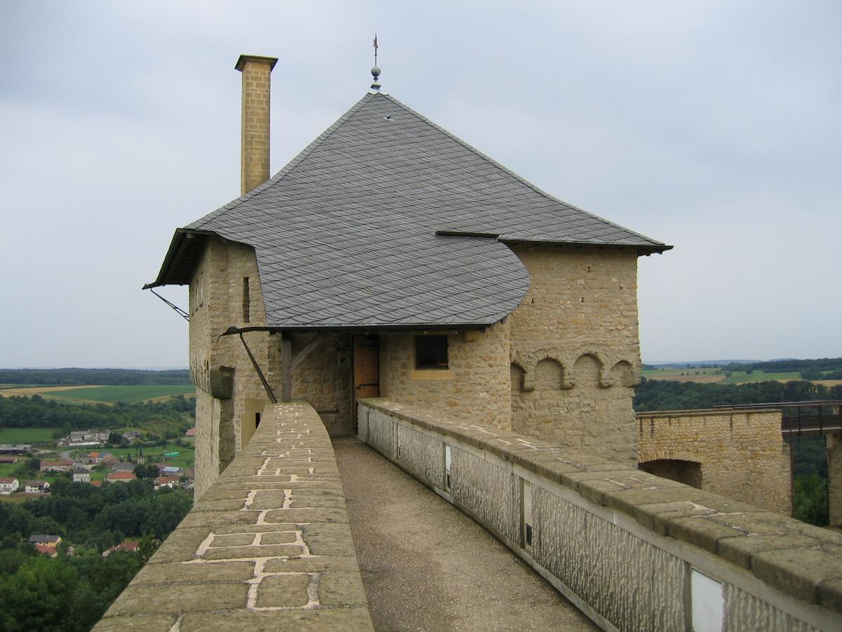 Le château de Malbrouck – Noblesse & Royautés