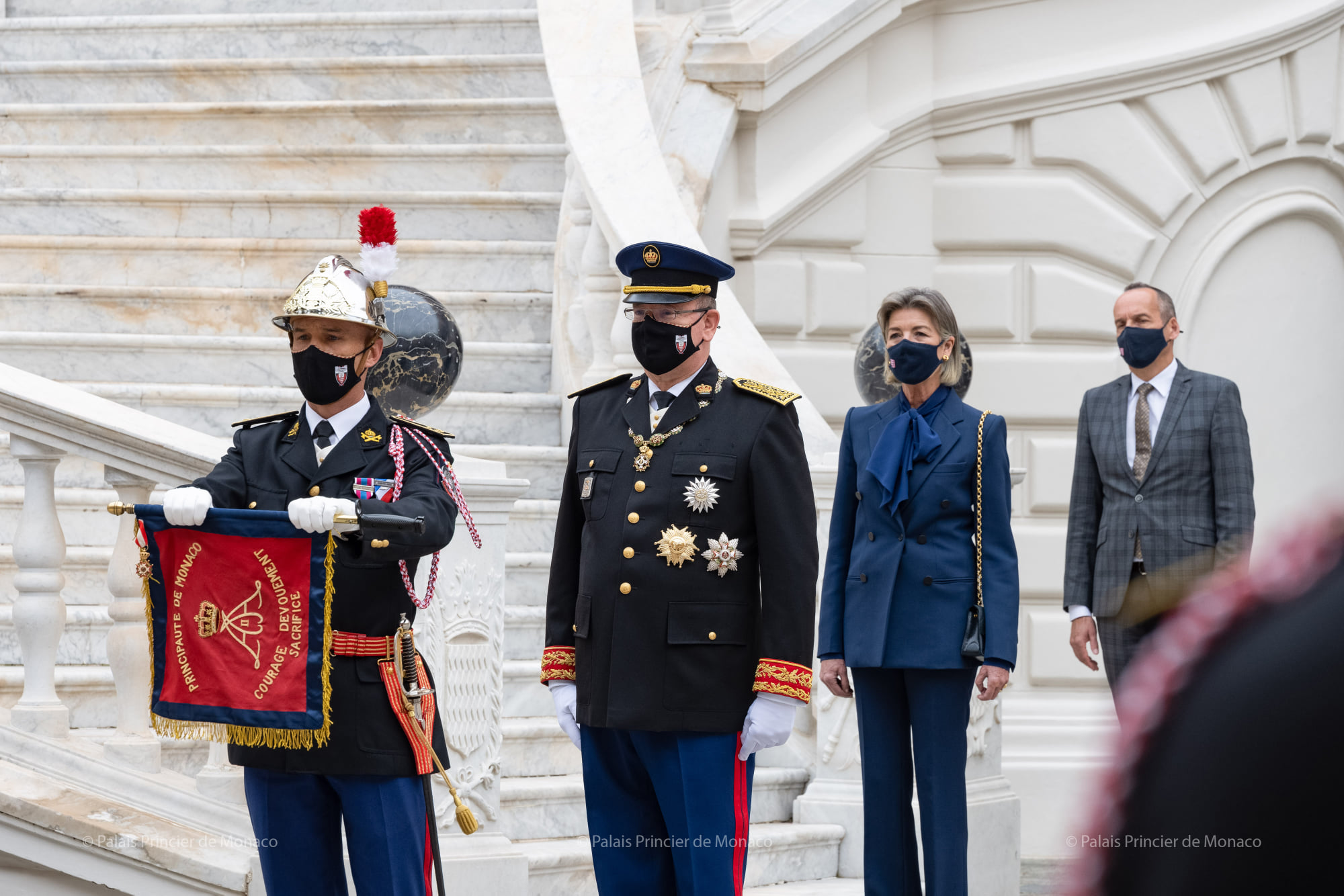 Cérémonie de passation de commandement du Corps des sapeurs-pompiers de ...