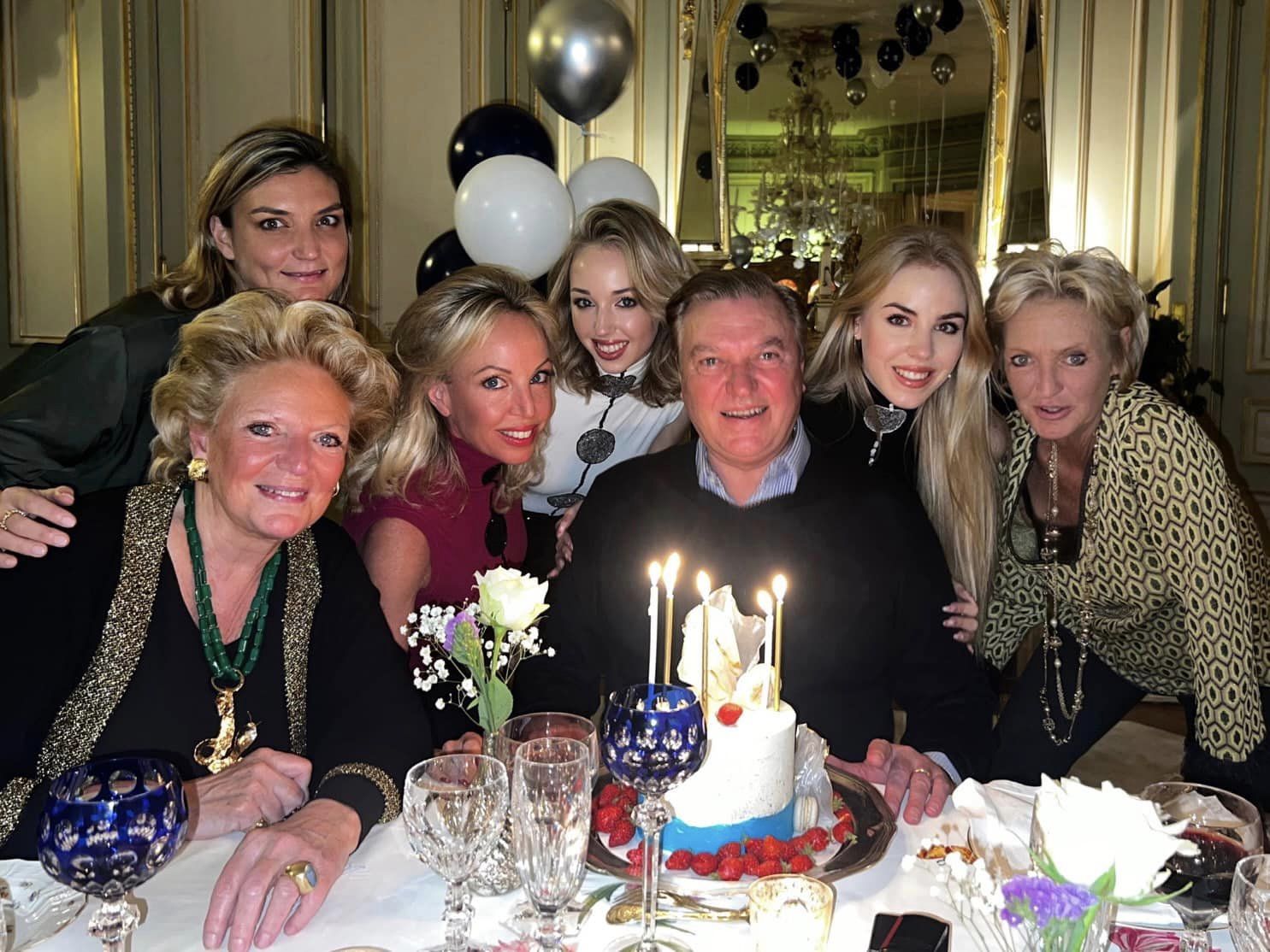 Les 60 ans du duc de Castro en famille – Noblesse & Royautés
