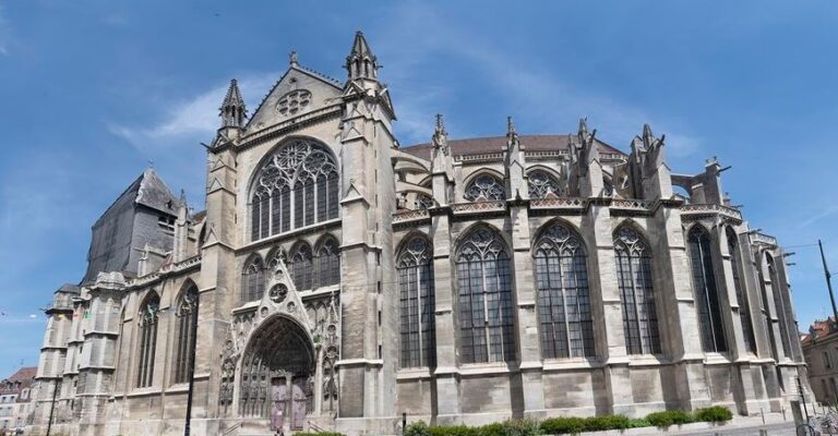 Carte postale de la cathédrale de Meaux – Noblesse & Royautés