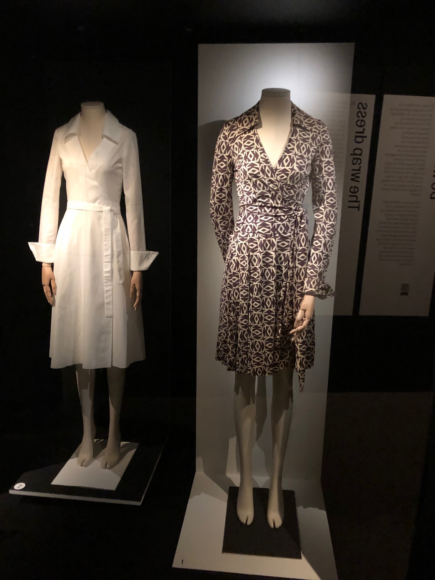 Exposition « Woman before fashion » – Noblesse & Royautés