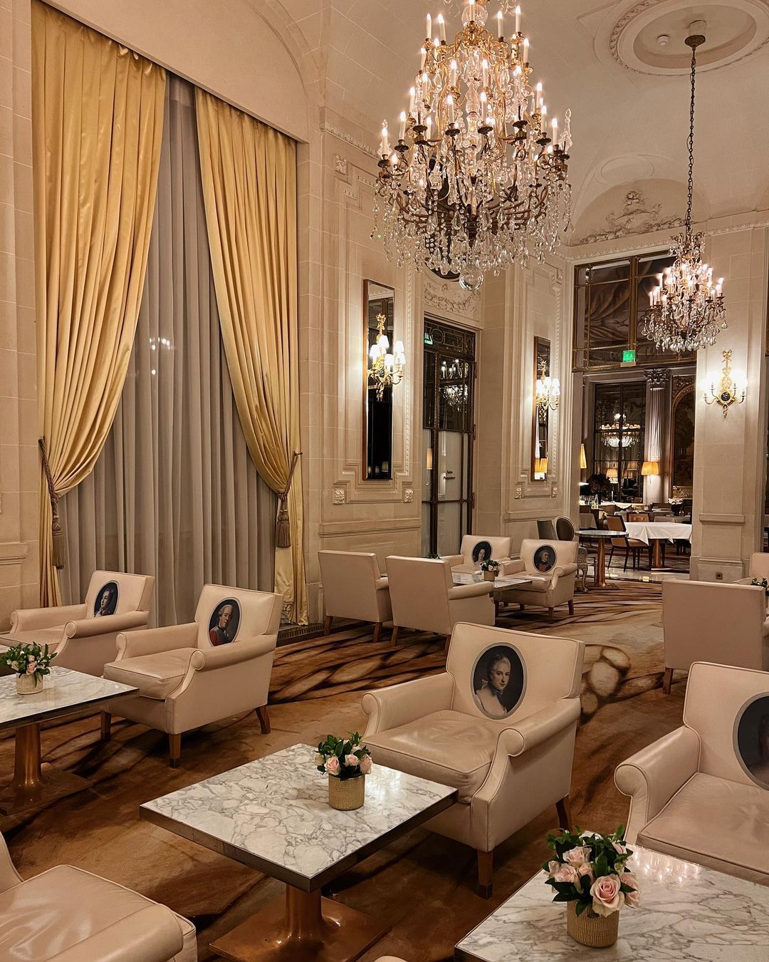 Galerie Pompadour au Meurice – Noblesse & Royautés