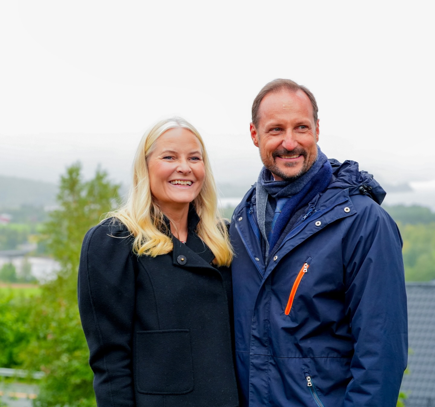 Haakon et Mette Marit de Norvège dans les localités de Selbu et Malvik ...