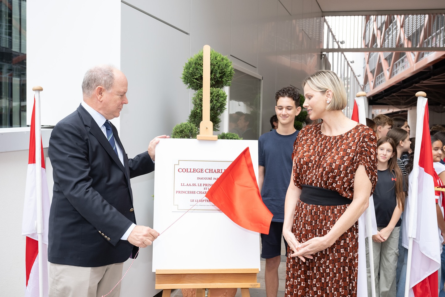 Inauguration du collège Charles III à Monaco – Noblesse & Royautés