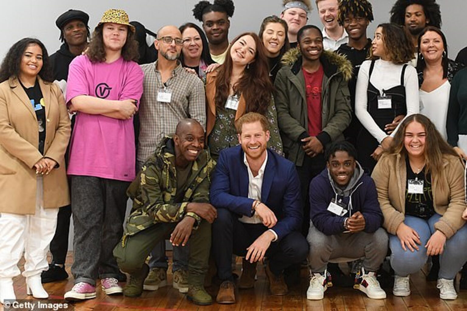 Le prince Harry chaleureusement accueilli à Nottingham – Noblesse ...